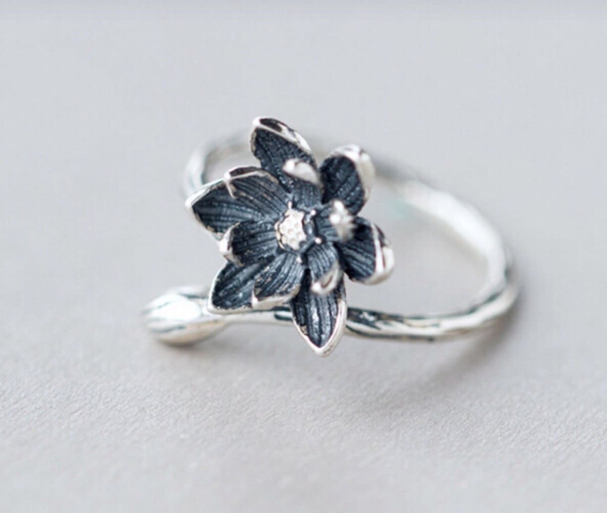 925 Sterling Silver Lotus Flower Ring Solid Silver by ViviandSam