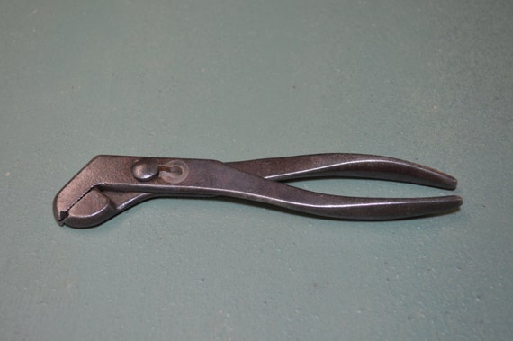 Eagle Claw Wrench Parrot Pliers Vintage Shop Tools 279