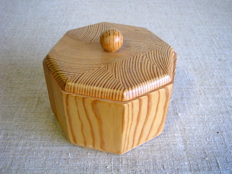 Scandinavian Vintage round wooden small box with lid, handmade, for ...
