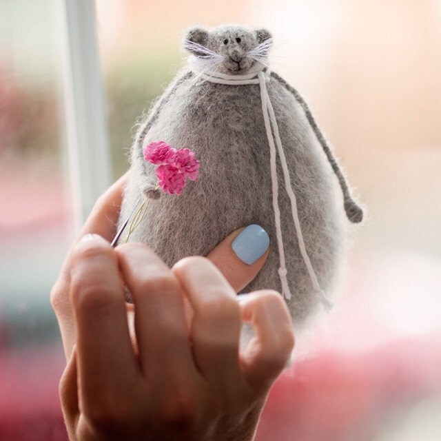 Whimsical yet elegant knitted Rats & More. by Candyfleece on Etsy