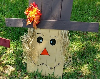 Wood scarecrow | Etsy