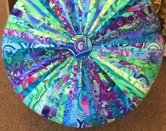 Square Tuffet Pattern with Fusible Interfacing by QuiltersCocoon