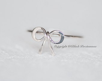 Tiny bow ring | Etsy