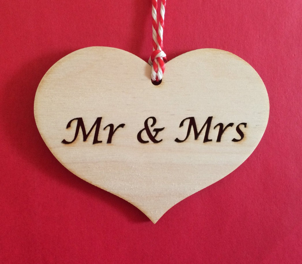 Wooden Heart Mr & Mrs