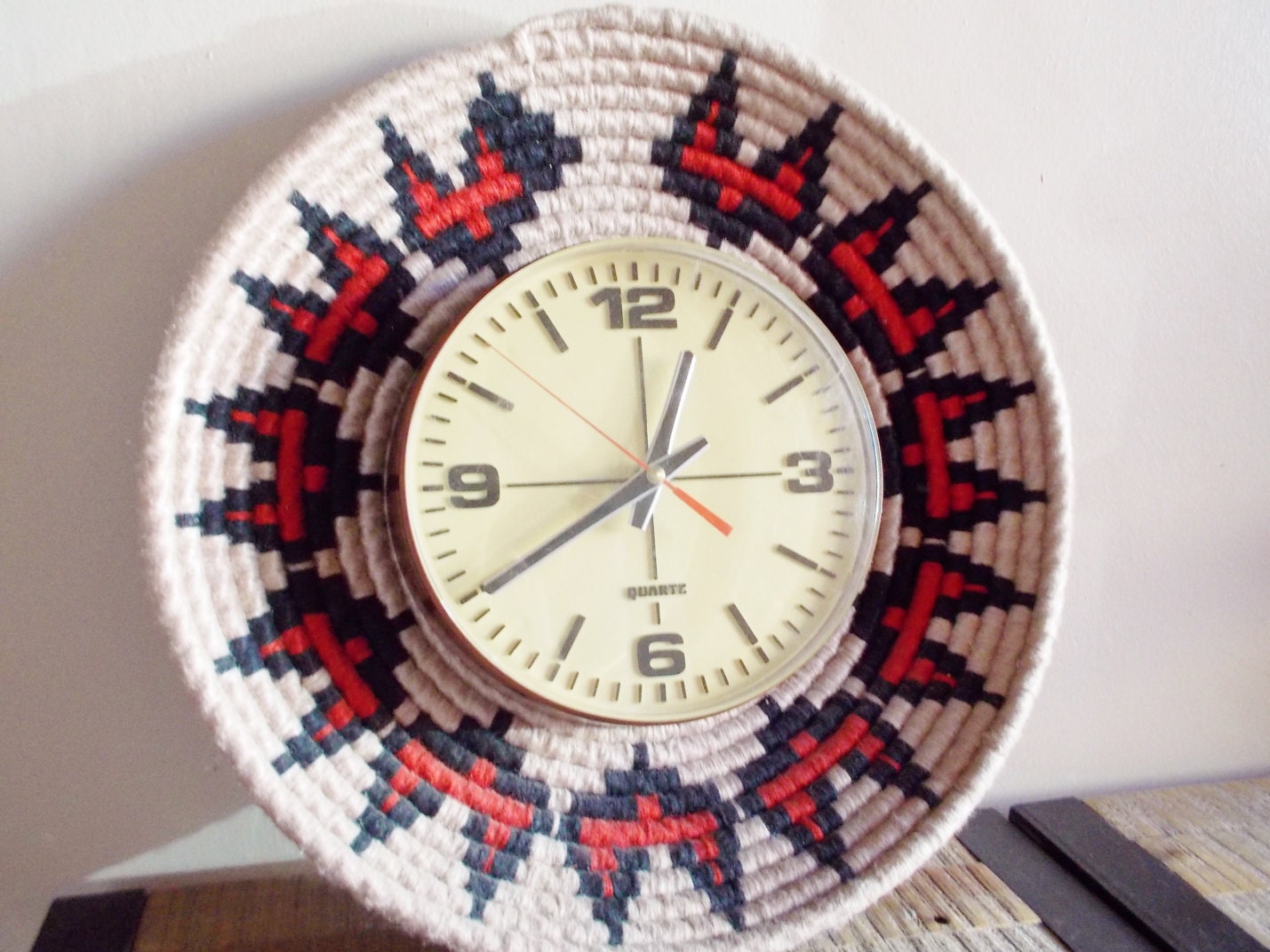 Vintage Southwestern Basket Wall Clock Battery Operated