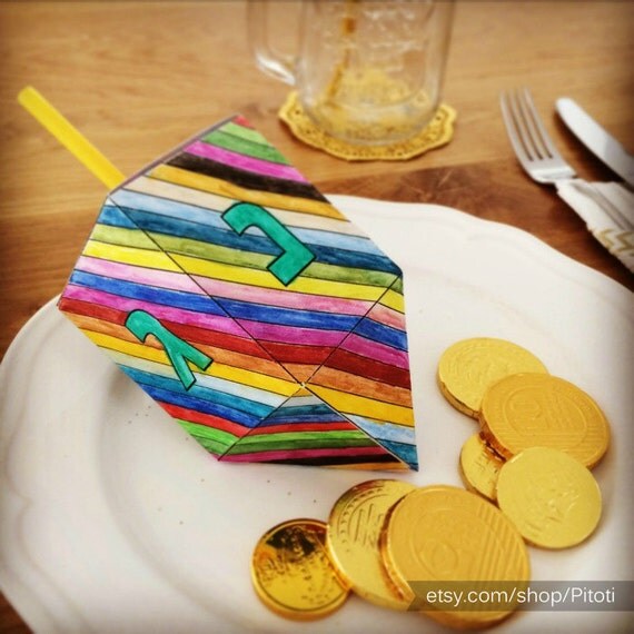 Hanukkah Dreidel Paper Craft for kids printable Dreidel