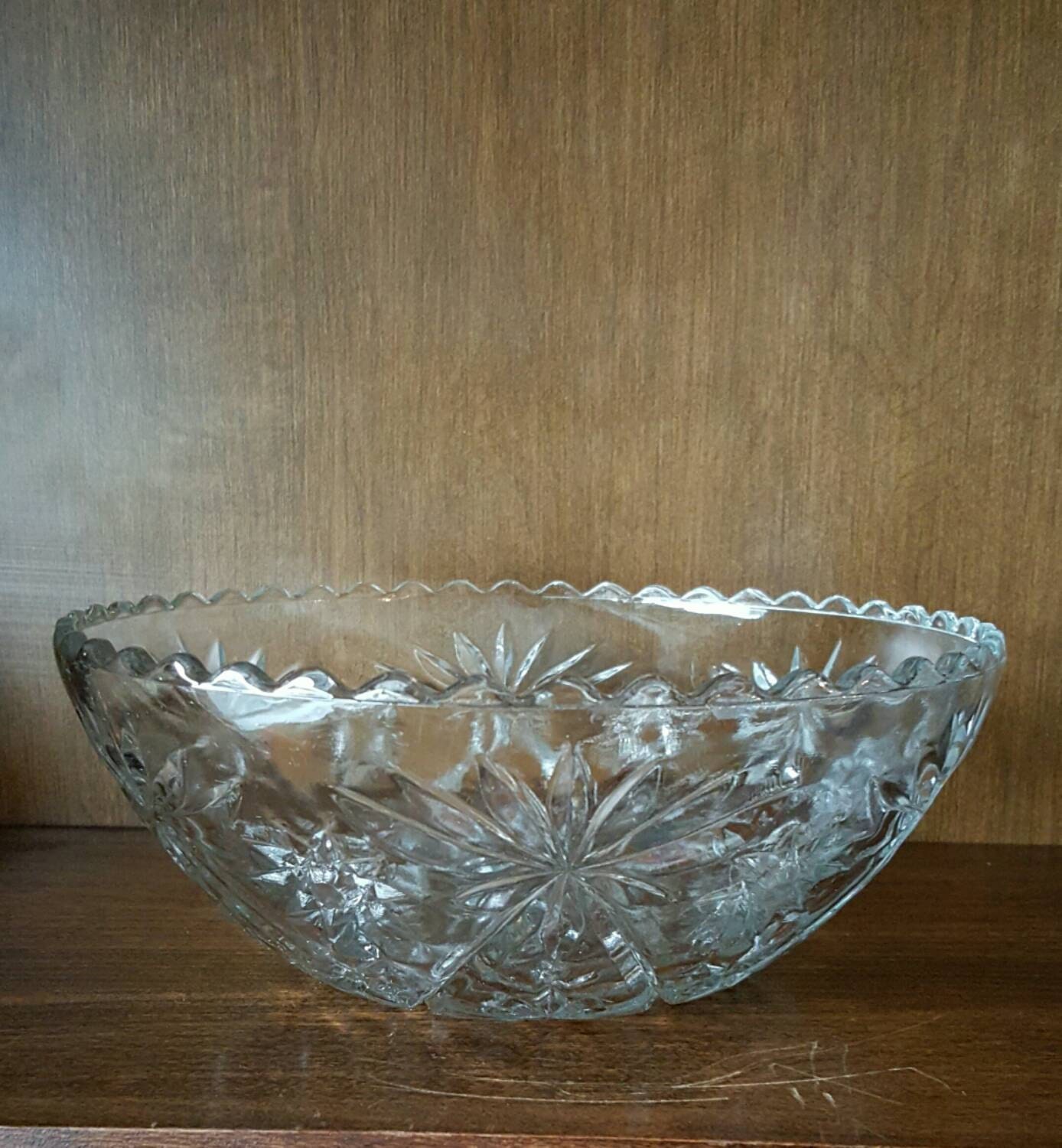 Anchor Hocking Prescut Clear Round Serving Bowl – Scalloped Edge – 8 ...
