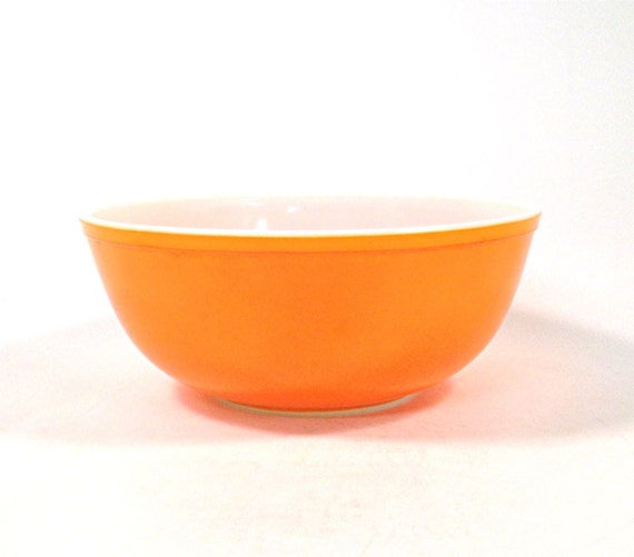 Vintage Pyrex Friendship Solid Orange Bowl 404 / Tangerine / 4