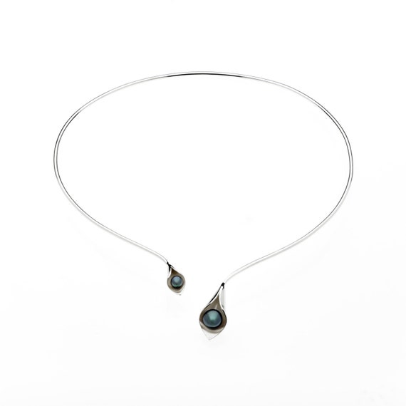 Calla Lily Pearl Neck Torque by emmakatefrancis on Etsy