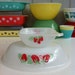 Rare Agee Pyrex Strawberry dish Australian Crown Pyrex open