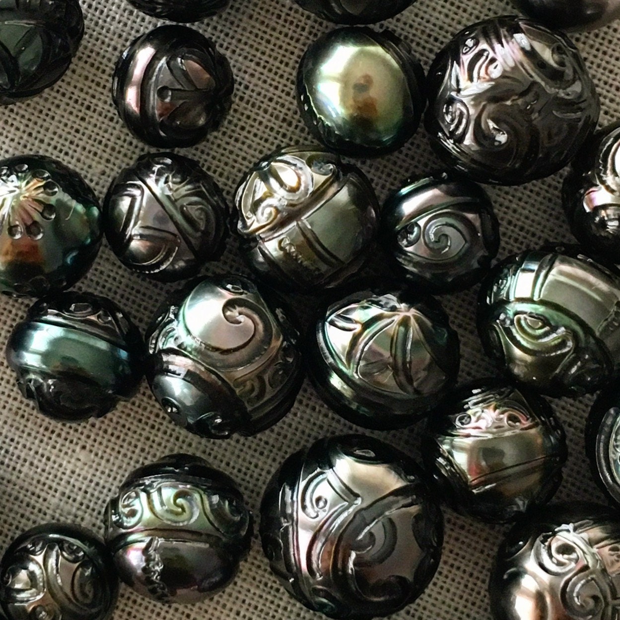 Hand Carved Tahitian pearls AA quality.