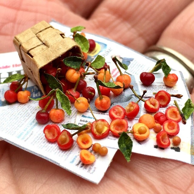 Linsminis realistic handmade 12th scale miniatures. by linsminis