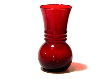 Ribbed glass vase | Etsy