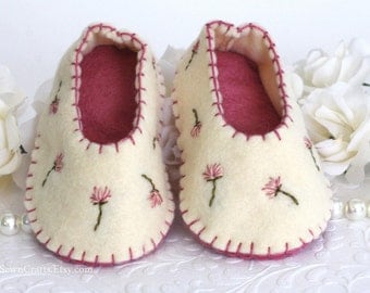 Felt baby shoes | Etsy