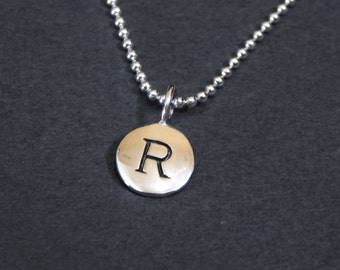 Letter r necklace | Etsy