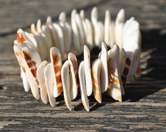 Sea shell bracelet | Etsy