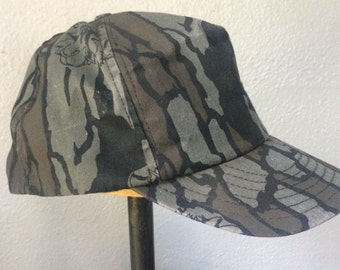 Tree bark camo | Etsy