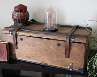 Vintage suitcase | Etsy