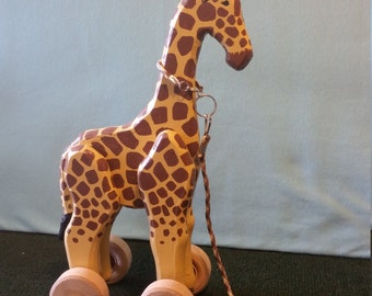 Giraffe pull toy | Etsy