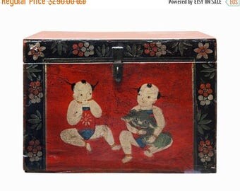 Oriental chest | Etsy