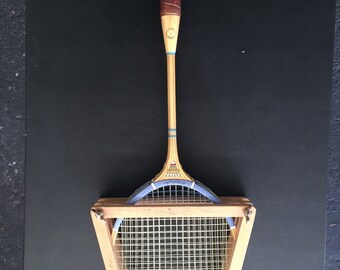 Items similar to Vintage Dunlop Maxply Fort Squash/Badminton Racket ...