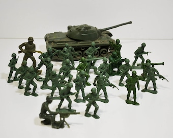 Plastic toy soldiers | Etsy