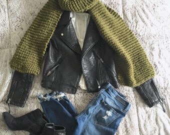 crochet knitwear patterns designed by Lisa Miller by LiLiKnits