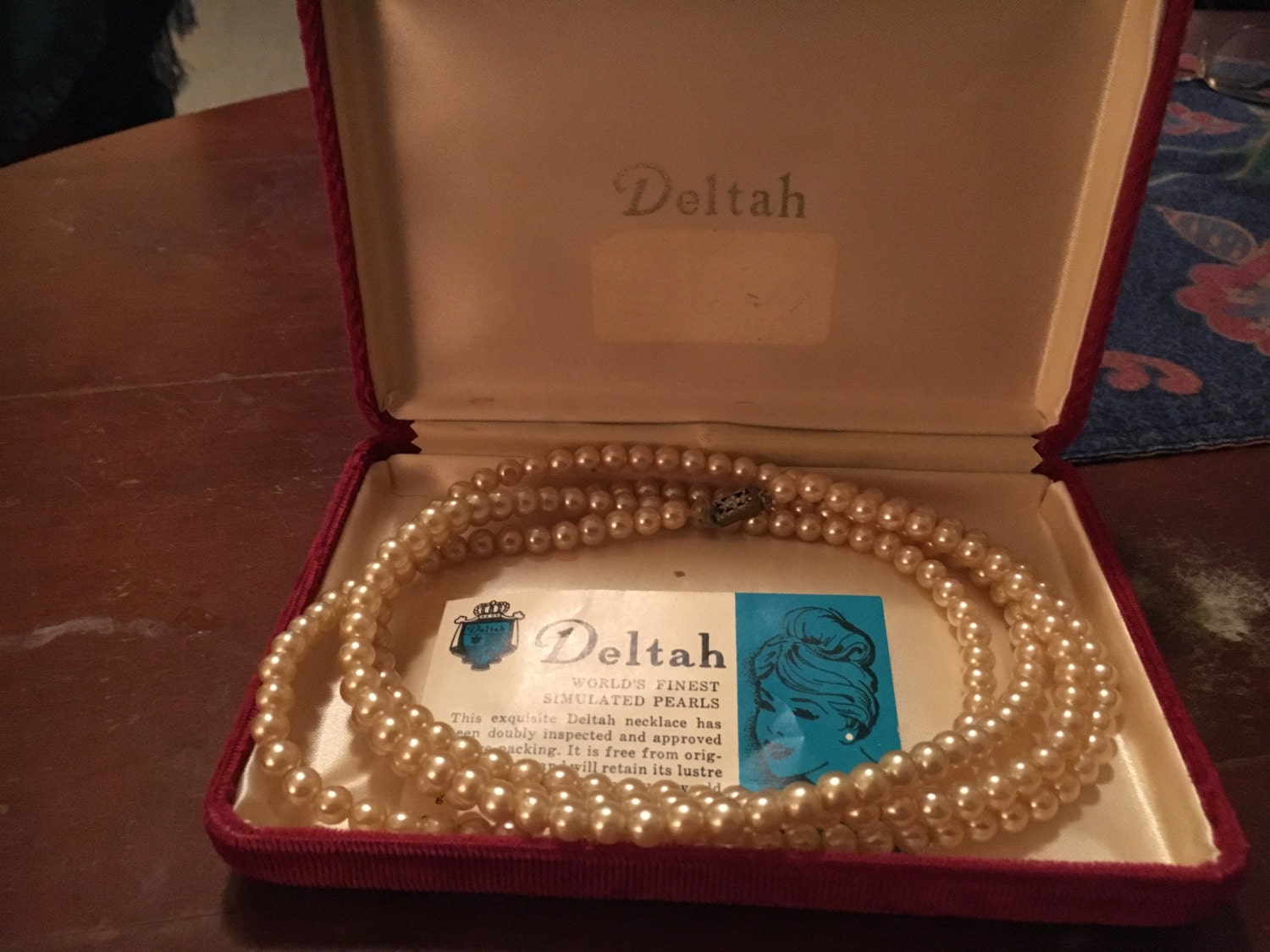 Vintage 1940's Deltah simulated pearl necklace