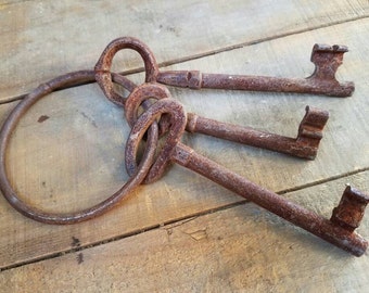 Skeleton key ring | Etsy