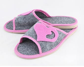 Bedroom slippers | Etsy