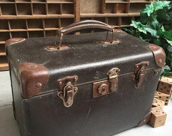 Vintage suitcase | Etsy