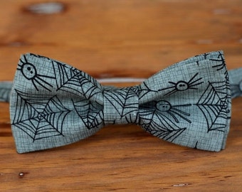Spider web bow tie | Etsy