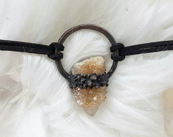 Crystal point choker | Etsy