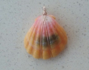 Sunrise shell necklace | Etsy