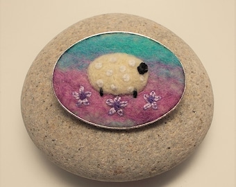 Knitting brooch | Etsy