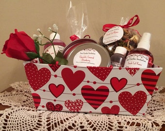 Candle gift basket | Etsy