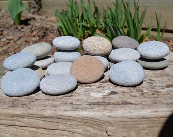 Flat beach stones | Etsy
