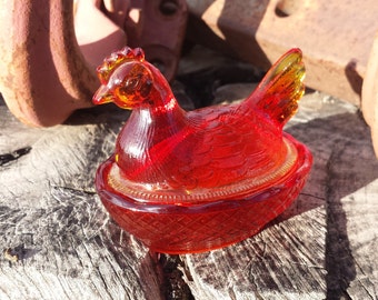 Carnival glass hen | Etsy