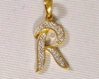 Letter r necklace | Etsy