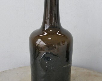 ART DECO SHOEHORN Pyralin Shimmering Green with by OnceUpnTym