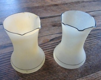 Ruffled rim vase | Etsy