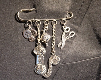 Knitting brooch | Etsy