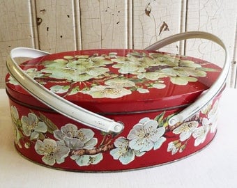 Vintage sewing box | Etsy