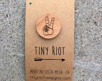 Sign language peace | Etsy