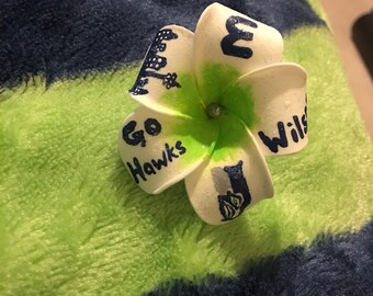 Items similar to Seahawks Hair clips on Etsy