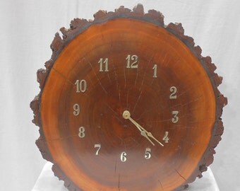 Wood slice clock | Etsy