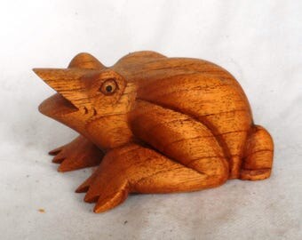 Frog wood carving | Etsy