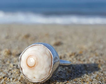 Seashell ring | Etsy