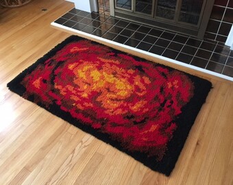 Hand hooked wool rug | Etsy