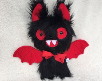 Bat plush | Etsy